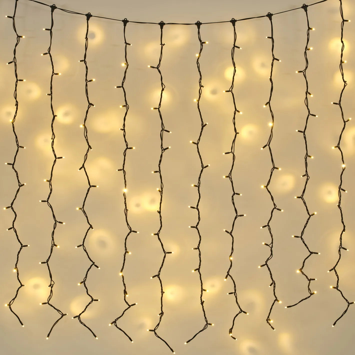 Plus Connect 2m x 2m 144 Warm White Connectable Curtain Lights Black ...